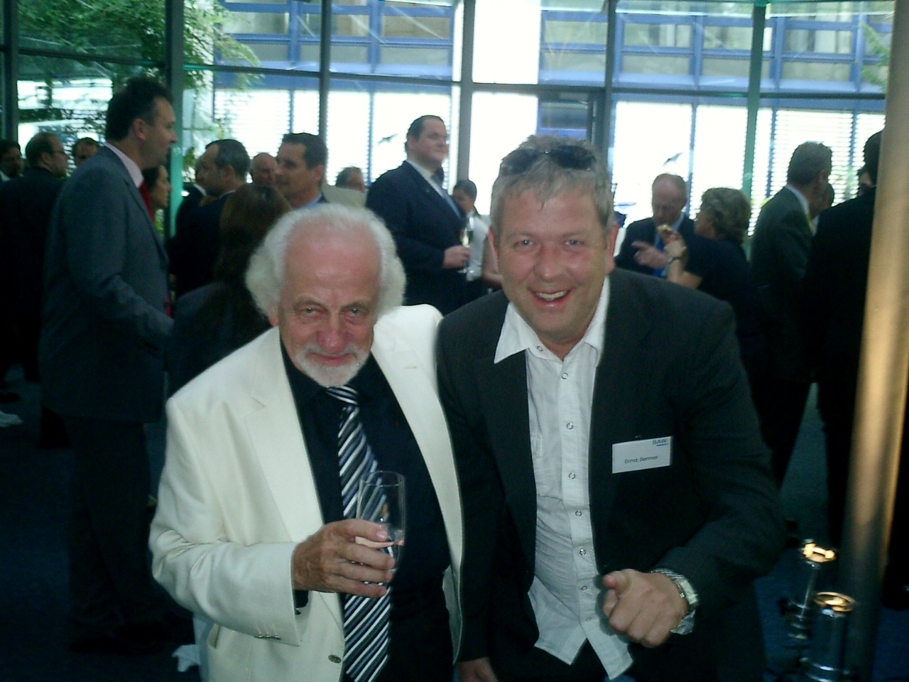 Trauer um Münchner Agentur-Chef Ernst Benner - headline1.de